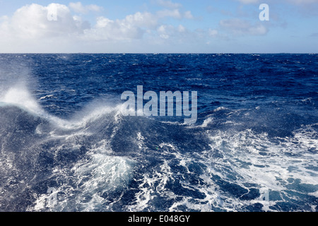 Rough sea crossing the Drake passage Stock Photo - Alamy