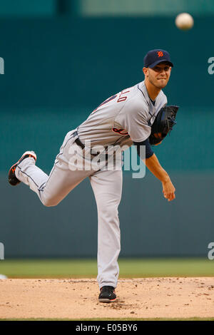 KANSAS CITY, MO - MAY 02: USA's Emily Henrich (14) and to breakthrough ...