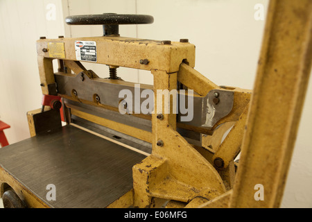 Vintage hand operated paper cutter in a printing shop Stock Photo - Alamy