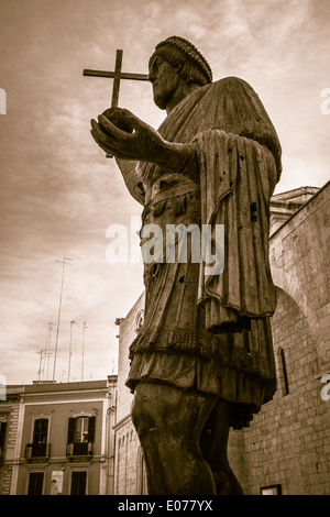 Colossus of Barletta. Bronze statue of an Eastern Roman Emperor. Italy ...