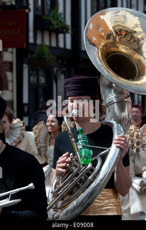 Woman playing a sousaphone in the Shakespeare birthday celebrations ...