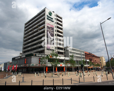 This photograph depicts the street view of Berliner Straße 122, an ...