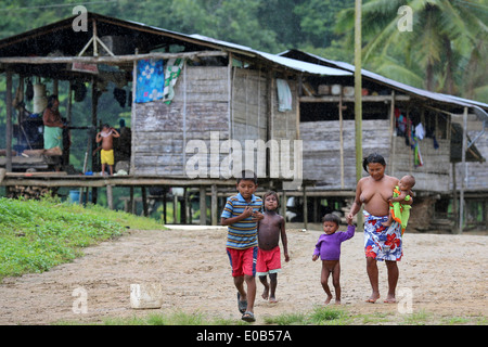 COLOMBIA Choco Embera Indigenous People Stock Photo: 18386812 - Alamy