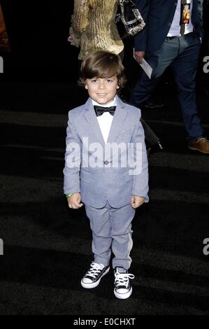 LOS ANGELES - MAY 8: Carson Bolde at the "Godzilla" Premiere at Dolby ...