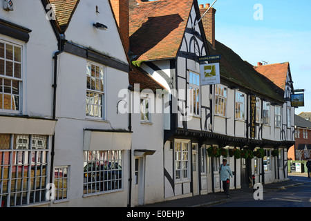 12th century Ostrich Inn, High Street, Colnbrook, Berkshire, England ...