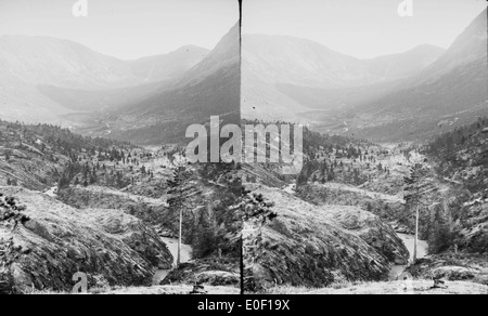 This stereoscopic view captures the breathtaking landscape of the Grand ...
