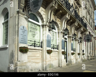 The ship Leopard boutique Hotel and Cafe on the Hard in Portsmouth ...