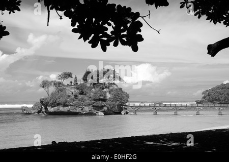 ismoyo island with amerta jati hindu temple off the beach and sea at ...