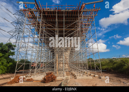 Construction road highways ramps heavy engineering steel scaffolding ...
