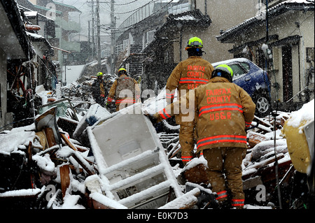 Members of the Fairfax County, Va. Task Force 1 Urban Search and Rescue ...