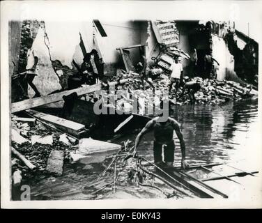 Nov. 11, 1952 - Typhoon strikes Indo-Chinese coast: First picture to ...