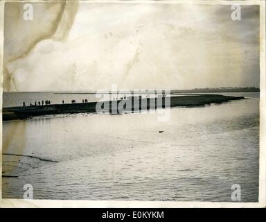 Feb. 02, 1953 - Floods along the Kentish Coast, Aerial view at ...