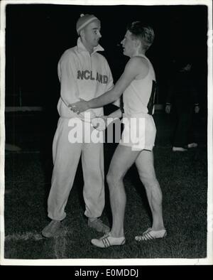 Oct. 10, 1954 - Chataway Beats Kuts in 5,000 Meters race at the White ...