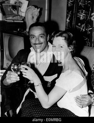 Ray Ellington wife Anita West and newborn son Lance Stock Photo - Alamy