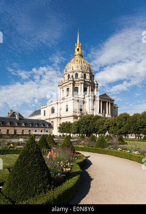 France, Paris, Esplanade des Invalides, Archery World Cup and tests in ...