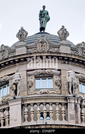 Classical architecture of the city, stone details and decoration Stock ...