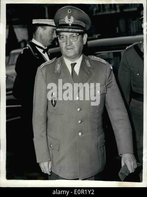 Sep. 09, 1957 - General Speidel Visits Sandhurst.: General Hans Speidel ...