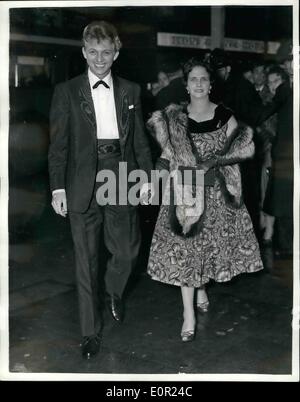 Oct. 10, 1957 - Judy Garland show at the dominion. Barbara Roscoe ...