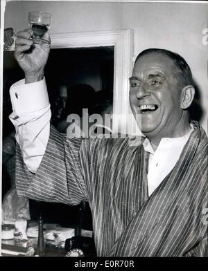 May 05, 1958 - The First Night of ''My Fair Lady'' At The Drury Lane ...