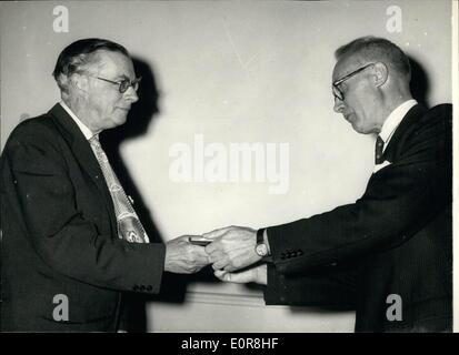 Jul. 07, 1958 - Biologists Receive Darwin medal : British and foreign ...