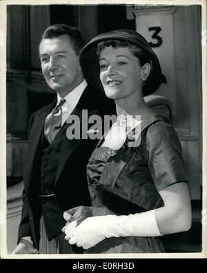MICHAEL REDGRAVE ACTOR (1959 Stock Photo - Alamy