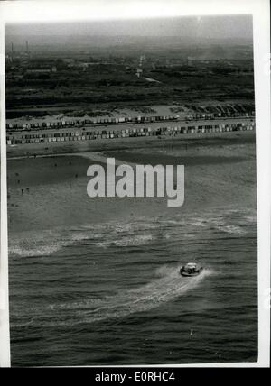 Saunders-Roe SR-N1 hovercraft, G-12-4 Stock Photo - Alamy