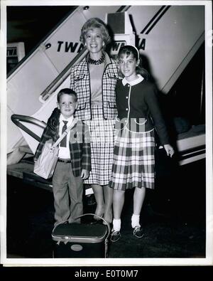 Dinah Shore, with her children (from left) John David Montgomery ...