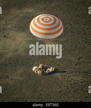 Expedition 39 crew, including NASA astronaut Rick Mastracchio, returned ...