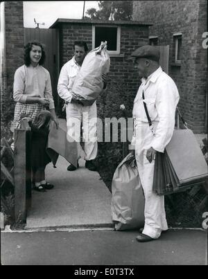 Sep. 09, 1960 - And Now It's Dustmen Dressed In White: That celebrated ...
