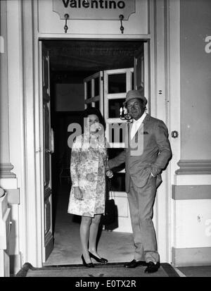 Rachel Roberts Actress with her husband Rex Harrison Stock Photo - Alamy