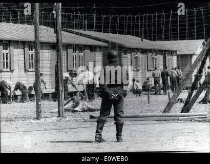 World War Two Prisoners of War at Colditz camp POW army soldiers l r ...