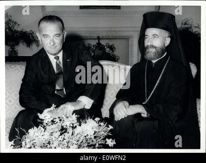 President Lyndon Johnson shows the press his gall bladder surgery scars ...