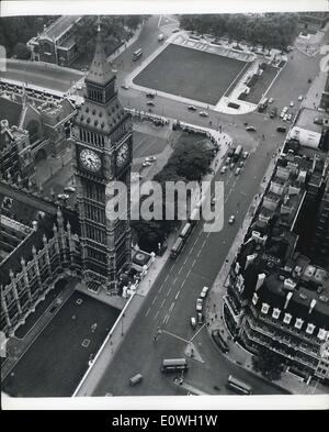 Aerial photo shows the little traffic flow on Guangzhou Bridge and ...