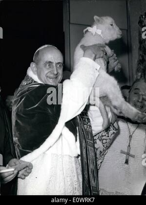 Dec. 12, 1963 - Pope Paul VI has visited this morning the ''Borgata di ...