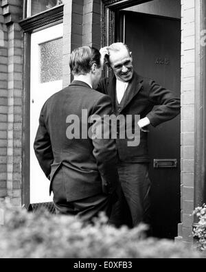 Winston Churchill speaking at the Conservative Party Conference in ...