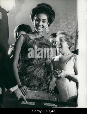 Nov. 11, 1966 - Miss World Goes To The Mansion House: Miss India - 25 ...