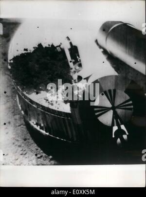 Surveyor 3 on the Moon Stock Photo - Alamy