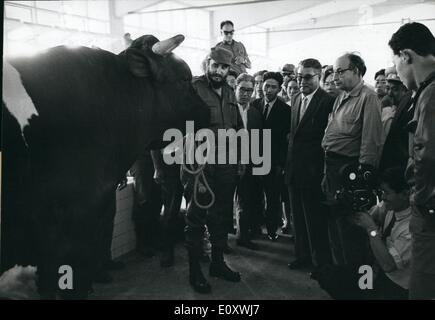 Fidel Castro, Choi Yong-kun and Osvaldo Torrado Stock Photo - Alamy