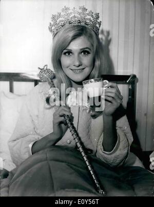 Nov. 11, 1968 - The New ''Miss World''. Photo shows 18-year old ...