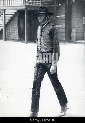 JOHNNY HALLIDAY French singer in October 2016. Photo Jeffrey Mayer ...