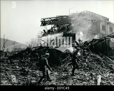 Aug. 08, 1969 - Explosion in a blasting-powder factory: 9 dead's and 40 ...