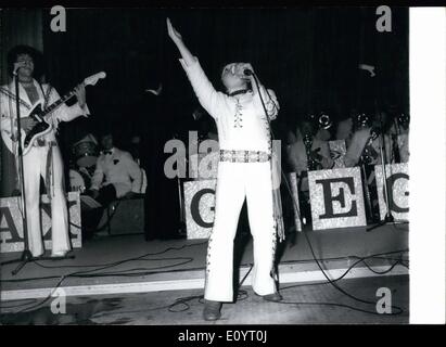 From left: seven-year-old Susan Scheftel going over script with her ...