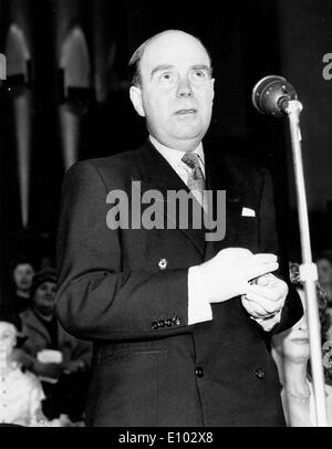 Iain Macleod, Minister of Labour and National Service, arrives in ...