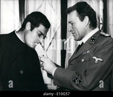 Marcello Mastroianni & Richard Burton Film: Massacre In Rome ...