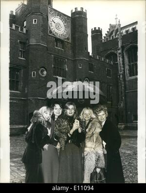 Miss World 1974 - Hampton Court, London. Miss UK Helen Morgan, 22 ...