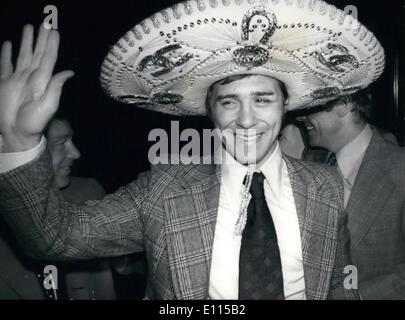 Dec. 12, 1975 - Britain's new world Welter -weight Champion arrives ...