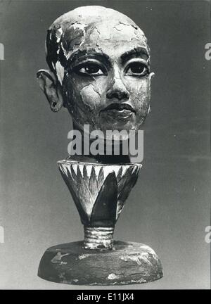 Thomas Hoving, director of the Metropolitan Museum of Art in New York ...