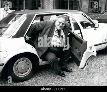 Sep. 09, 1979 - Cyril Smith's Made-To-Measure Car: Cyril Smith, at ...