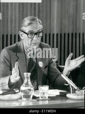 May 05, 1980 - Len Murray Holds Press Conference Photo Shows: General ...
