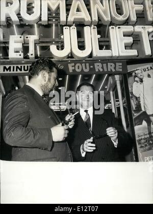 Peter Ustinov Film: Romanoff And Juliet (1961) Director: Peter Ustinov ...